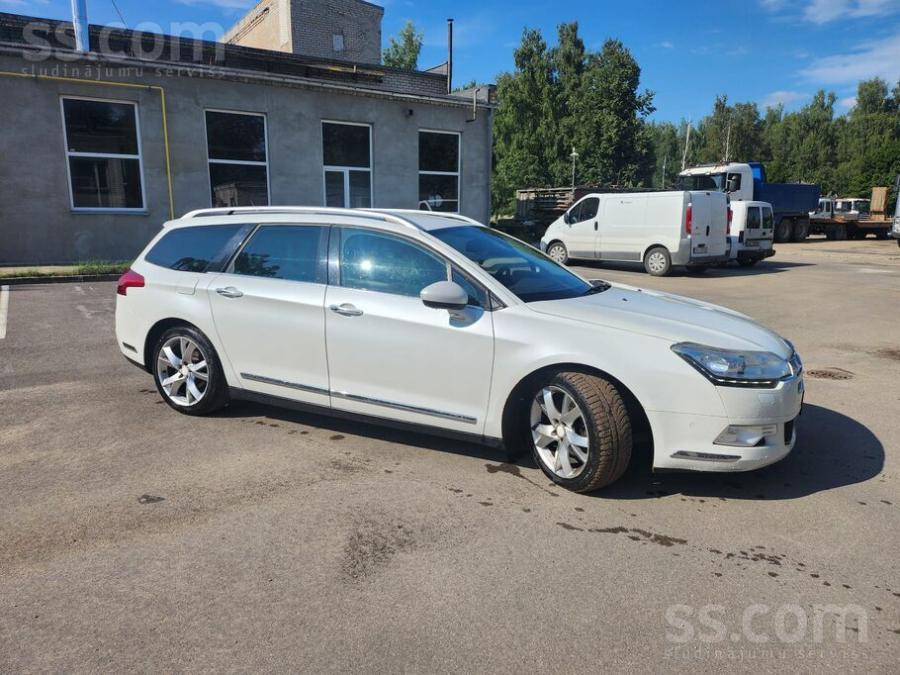 Белый Ситроен С5 2011 в Рига, объемом двигателя 3.00 л и пробегом 353 тыс. км за 2600 €, фото 5 на AUTOMOTO.COM.LV