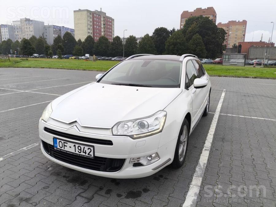 White Citroen C5 2012 in Riga, with an engine capacity of 2.00 L and mileage of 258 thousand km for 3000 €, photo 9 on AUTOMOTO.COM.LV