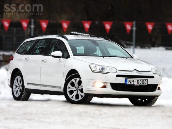 White Citroen C5 2012 in Riga, with an engine capacity of 2.00 L and mileage of 323 thousand km for 5000 €, photo 3 on AUTOMOTO.COM.LV