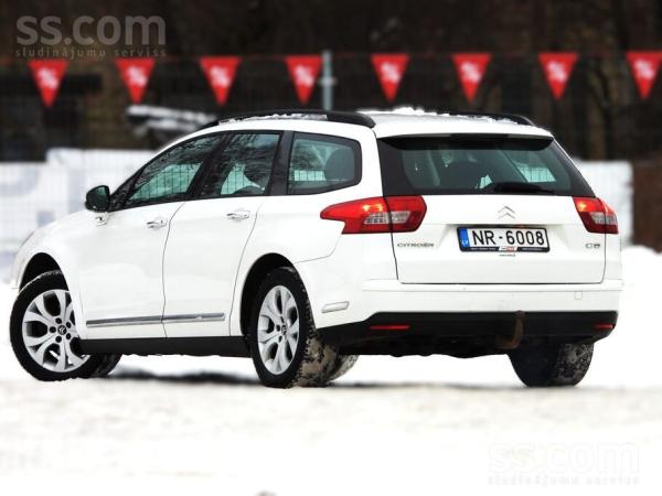 White Citroen C5 2012 in Riga, with an engine capacity of 2.00 L and mileage of 323 thousand km for 5000 €, photo 6 on AUTOMOTO.COM.LV
