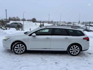 White Citroen C5 2012 in Siauliai, with an engine capacity of 2.00 L and mileage of 333 thousand km for 3250 €, photo  on AUTOMOTO.COM.LV