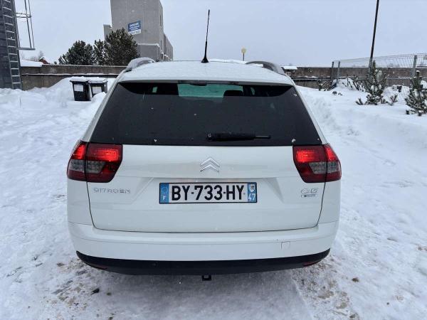 White Citroen C5 2012 in Siauliai, with an engine capacity of 2.00 L and mileage of 333 thousand km for 3250 €, photo 6 on AUTOMOTO.COM.LV