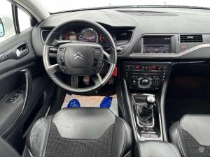 Balts Citroen C5 2012 Šauļi, ar dzinēja tilpumu 2.00 L un nobraukumu 333 tūkst. km par 3250 €, foto 8 vietnē AUTOMOTO.COM.LV