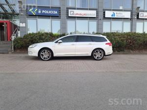 White Citroen C5 2012 in Riga, with an engine capacity of 3.00 L and mileage of 0 thousand km for 5350 €, photo 4 on AUTOMOTO.COM.LV