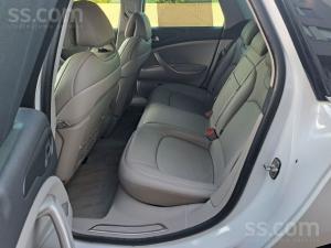 White Citroen C5 2012 in Riga, with an engine capacity of 3.00 L and mileage of 0 thousand km for 5350 €, photo 13 on AUTOMOTO.COM.LV