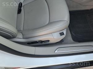 White Citroen C5 2012 in Riga, with an engine capacity of 3.00 L and mileage of 0 thousand km for 5350 €, photo 19 on AUTOMOTO.COM.LV