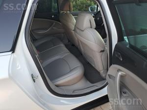 White Citroen C5 2012 in Riga, with an engine capacity of 3.00 L and mileage of 0 thousand km for 5350 €, photo 22 on AUTOMOTO.COM.LV