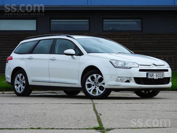 Белый Ситроен С5 2012 в Рига, объемом двигателя 2.00 л и пробегом 323 тыс. км за 5000 €, фото 3 на AUTOMOTO.COM.LV