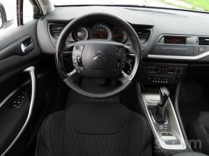 White Citroen C5 2012 in Riga, with an engine capacity of 2.00 L and mileage of 323 thousand km for 5000 €, photo 12 on AUTOMOTO.COM.LV