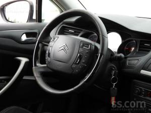 White Citroen C5 2012 in Riga, with an engine capacity of 2.00 L and mileage of 323 thousand km for 5000 €, photo 13 on AUTOMOTO.COM.LV