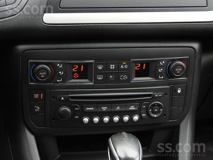 White Citroen C5 2012 in Riga, with an engine capacity of 2.00 L and mileage of 323 thousand km for 5000 €, photo 18 on AUTOMOTO.COM.LV