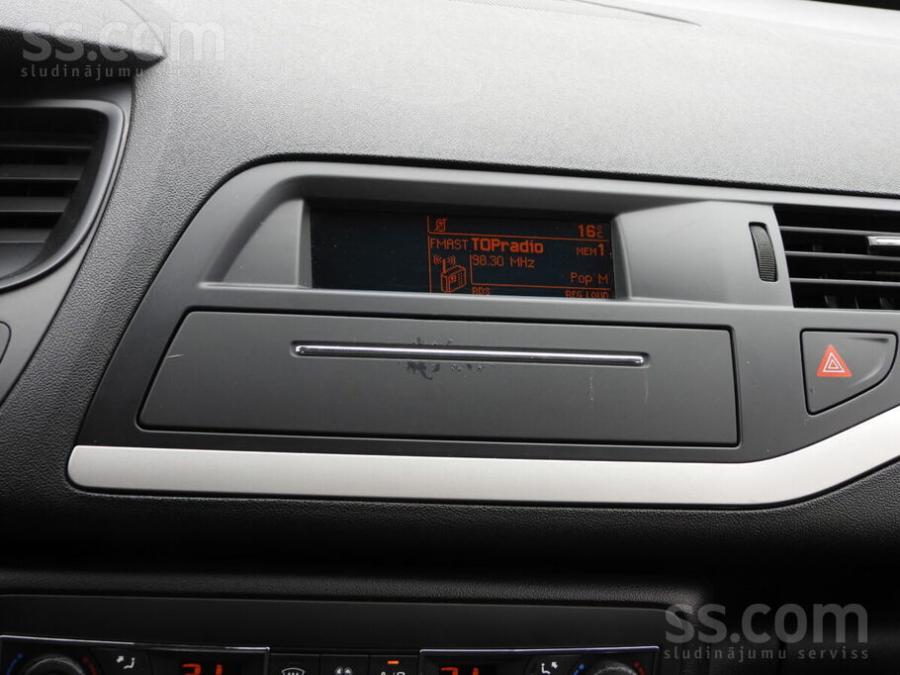 White Citroen C5 2012 in Riga, with an engine capacity of 2.00 L and mileage of 323 thousand km for 5000 €, photo 19 on AUTOMOTO.COM.LV