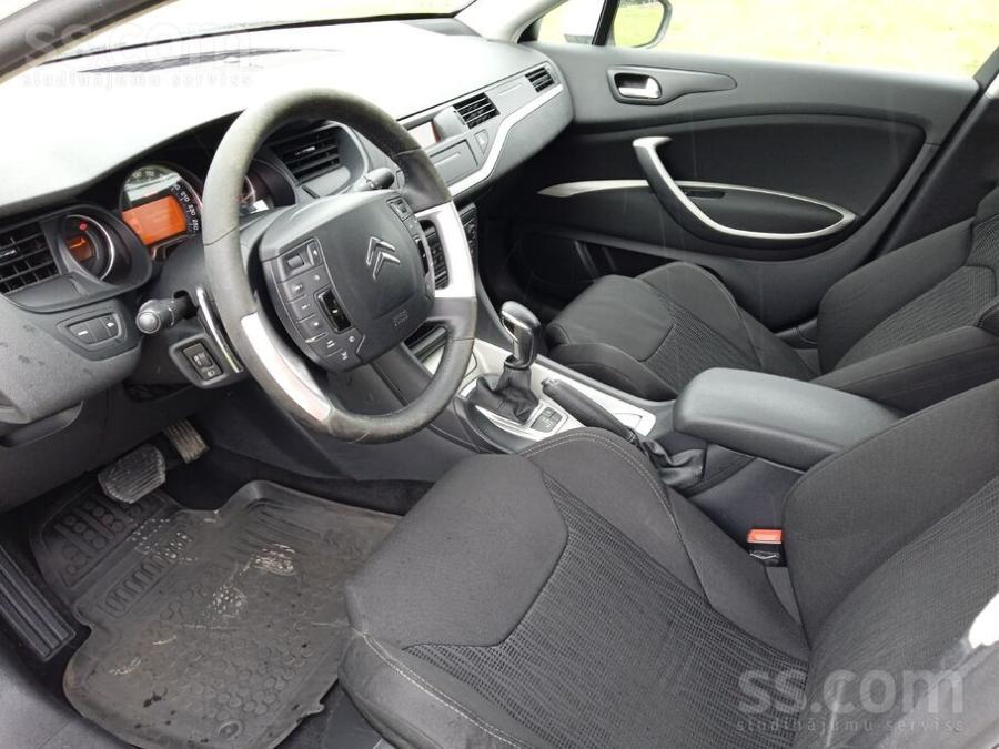 Balts Citroen C5 2012 Rīga, ar dzinēja tilpumu 1.60 L un nobraukumu 248 tūkst. km par 4650 €, foto 6 vietnē AUTOMOTO.COM.LV
