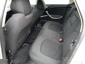Balts Citroen C5 2012 Rīga, ar dzinēja tilpumu 1.60 L un nobraukumu 248 tūkst. km par 4650 €, foto 9 vietnē AUTOMOTO.COM.LV
