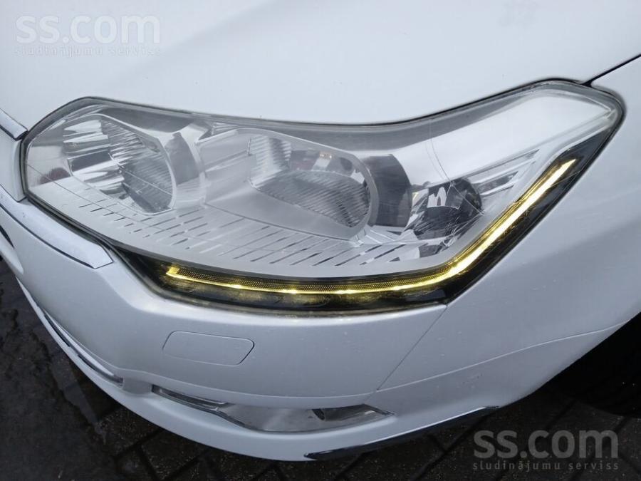 Balts Citroen C5 2012 Rīga, ar dzinēja tilpumu 1.60 L un nobraukumu 248 tūkst. km par 4650 €, foto 13 vietnē AUTOMOTO.COM.LV