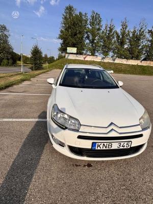Balts Citroen C5 2012 Viļņa, ar dzinēja tilpumu 2.00 L un nobraukumu 280 tūkst. km par 1500 €, foto 3 vietnē AUTOMOTO.COM.LV