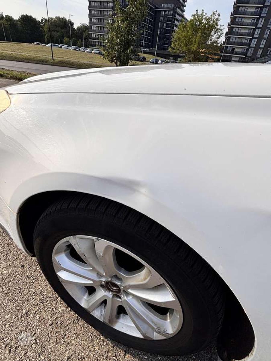 Balts Citroen C5 2012 Viļņa, ar dzinēja tilpumu 2.00 L un nobraukumu 280 tūkst. km par 1500 €, foto 10 vietnē AUTOMOTO.COM.LV