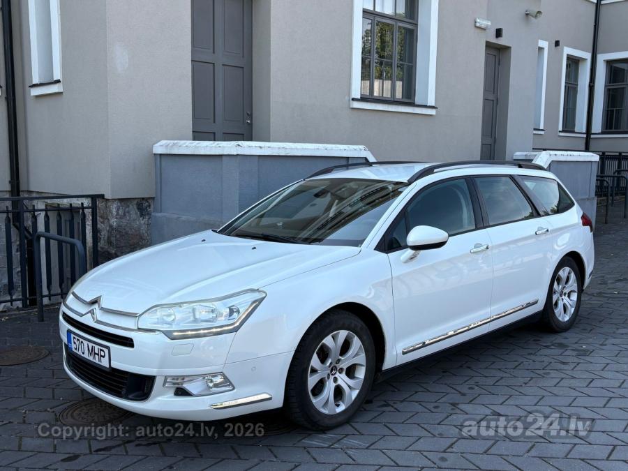 White Citroen C5 2012 in Rapla, with an engine capacity of 2.00 L and mileage of 302 thousand km for 2000 €, photo 1 on AUTOMOTO.COM.LV