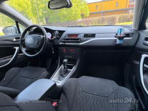 White Citroen C5 2012 in Rapla, with an engine capacity of 2.00 L and mileage of 302 thousand km for 2000 €, photo 12 on AUTOMOTO.COM.LV