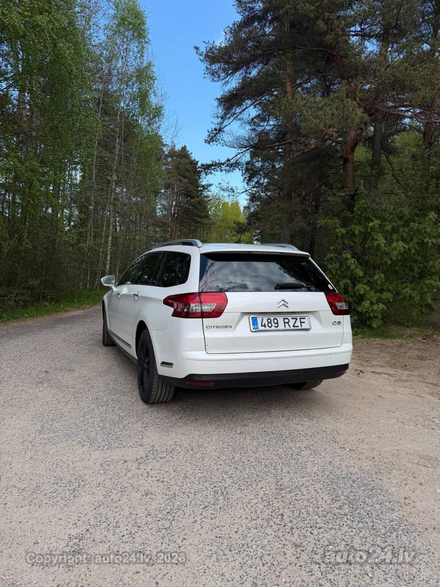 Balts Citroen C5 2013 Tallina, ar dzinēja tilpumu 2.00 L un nobraukumu 213 tūkst. km par 5000 €, foto 5 vietnē AUTOMOTO.COM.LV