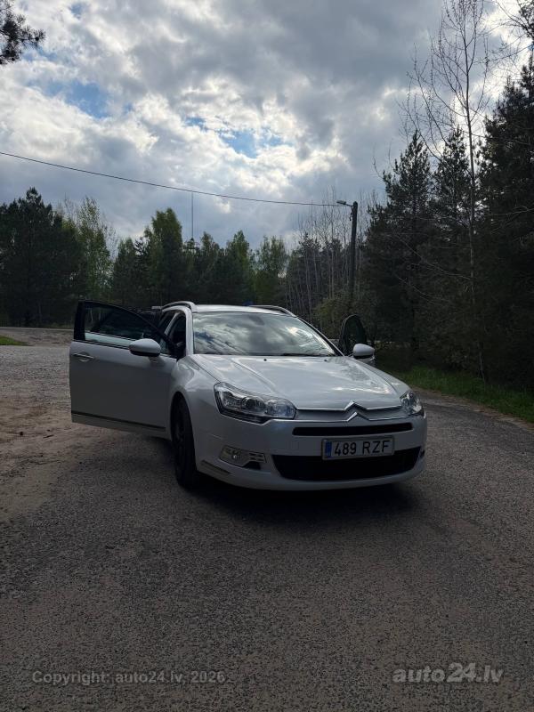 Balts Citroen C5 2013 Tallina, ar dzinēja tilpumu 2.00 L un nobraukumu 213 tūkst. km par 5000 €, foto 5 vietnē AUTOMOTO.COM.LV