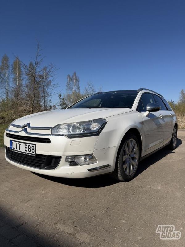 Balts Citroen C5 2014 Kauņa, ar dzinēja tilpumu 2.20 L un nobraukumu 305 tūkst. km par 5300 €, foto 3 vietnē AUTOMOTO.COM.LV