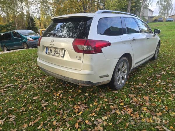 Balts Citroen C5 2014 Tukums, ar dzinēja tilpumu 1.60 L un nobraukumu 433 tūkst. km par 750 €, foto 3 vietnē AUTOMOTO.COM.LV