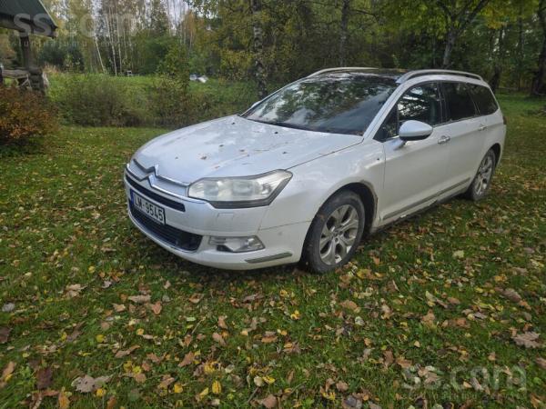 Balts Citroen C5 2014 Tukums, ar dzinēja tilpumu 1.60 L un nobraukumu 433 tūkst. km par 750 €, foto 4 vietnē AUTOMOTO.COM.LV