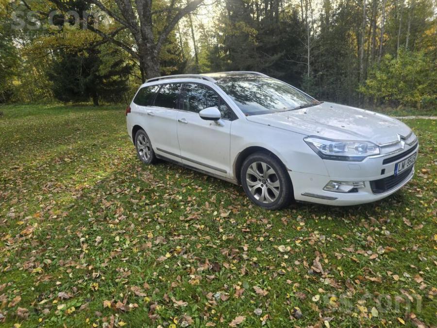 Balts Citroen C5 2014 Tukums, ar dzinēja tilpumu 1.60 L un nobraukumu 433 tūkst. km par 750 €, foto 5 vietnē AUTOMOTO.COM.LV