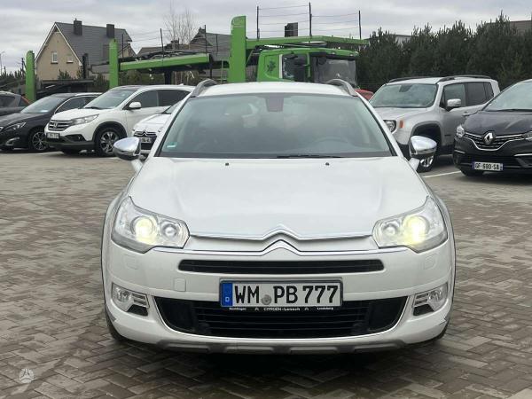 Balts Citroen C5 2016 Tauragė, ar dzinēja tilpumu 2.00 L un nobraukumu 201 tūkst. km par 5900 €, foto 4 vietnē AUTOMOTO.COM.LV