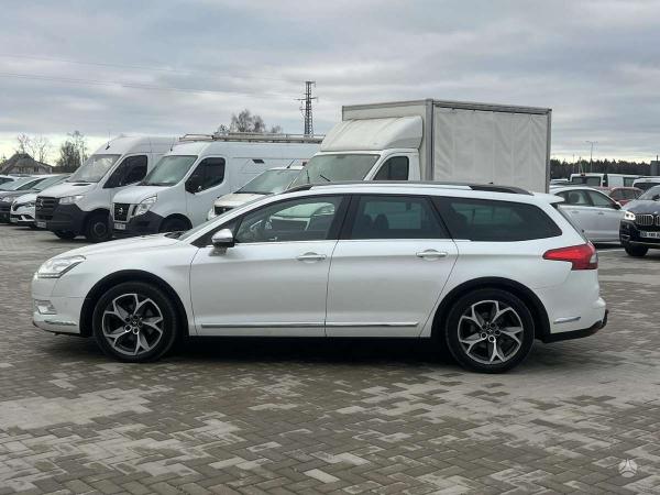 Balts Citroen C5 2016 Tauragė, ar dzinēja tilpumu 2.00 L un nobraukumu 201 tūkst. km par 5900 €, foto 10 vietnē AUTOMOTO.COM.LV