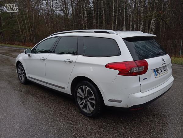 White Citroen C5 2016 in Ukmerge, with an engine capacity of 2.00 L and mileage of 288 thousand km for 3900 €, photo 4 on AUTOMOTO.COM.LV