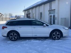 White Citroen C5 2016 in Taurage, with an engine capacity of 2.00 L and mileage of 201 thousand km for 5200 €, photo 6 on AUTOMOTO.COM.LV