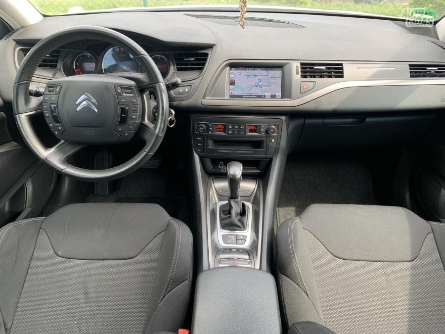 Balts Citroen C5 2016 Kauņa, ar dzinēja tilpumu 2.00 L un nobraukumu 207 tūkst. km par 5799 €, foto 12 vietnē AUTOMOTO.COM.LV