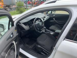 Balts Citroen C5 2016 Kauņa, ar dzinēja tilpumu 2.00 L un nobraukumu 207 tūkst. km par 5799 €, foto 17 vietnē AUTOMOTO.COM.LV