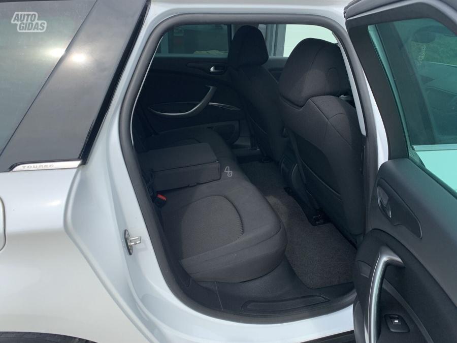 Balts Citroen C5 2016 Kauņa, ar dzinēja tilpumu 2.00 L un nobraukumu 207 tūkst. km par 5799 €, foto 30 vietnē AUTOMOTO.COM.LV