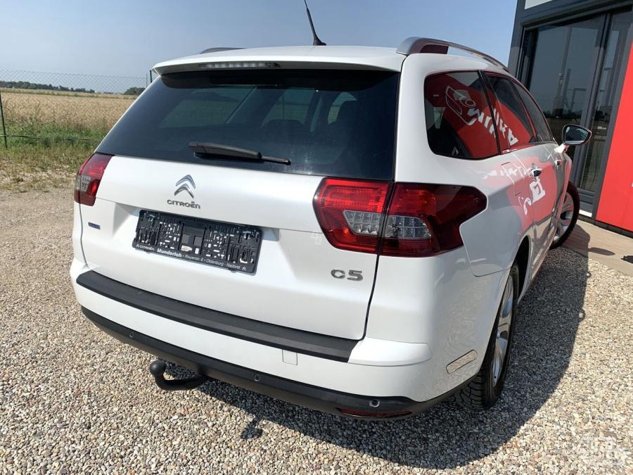 Balts Citroen C5 2016 Kauņa, ar dzinēja tilpumu 2.00 L un nobraukumu 207 tūkst. km par 5799 €, foto 32 vietnē AUTOMOTO.COM.LV