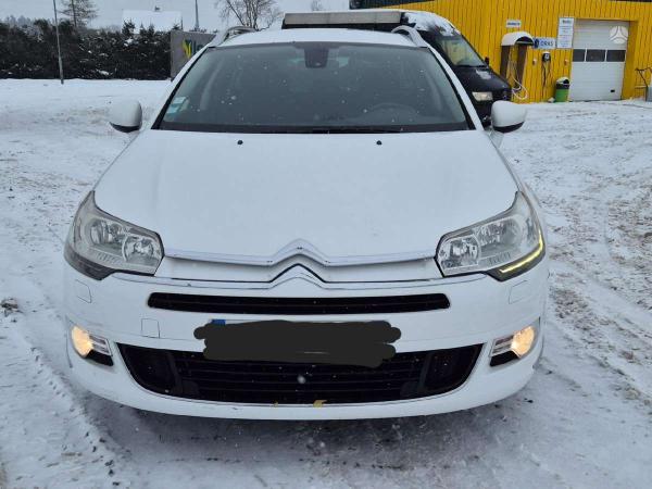 Balts Citroen C5 2017 Šilutė, ar dzinēja tilpumu 2.00 L un nobraukumu 230 tūkst. km par 4200 €, foto 5 vietnē AUTOMOTO.COM.LV