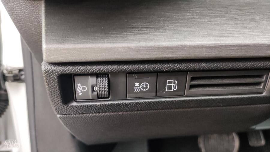 Balts Citroen C5 2022 Klaipėda, ar dzinēja tilpumu 1.60 L un nobraukumu 145 tūkst. km par 20558 €, foto 17 vietnē AUTOMOTO.COM.LV