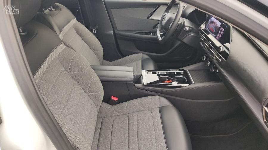 Balts Citroen C5 2022 Klaipėda, ar dzinēja tilpumu 1.60 L un nobraukumu 145 tūkst. km par 20558 €, foto 26 vietnē AUTOMOTO.COM.LV