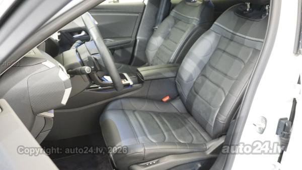Белый Ситроен С5 2023 в Таллин, объемом двигателя 1.60 л и пробегом 34 тыс. км за 28900 €, фото 8 на AUTOMOTO.COM.LV