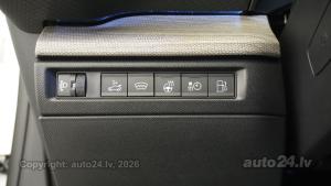 Белый Ситроен С5 2023 в Таллин, объемом двигателя 1.60 л и пробегом 34 тыс. км за 28900 €, фото 16 на AUTOMOTO.COM.LV
