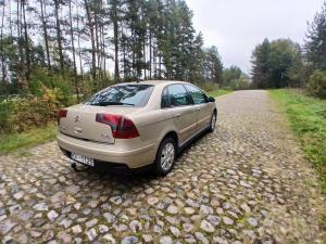 Dzeltens Citroen C5 2007 Jēkabpils, ar dzinēja tilpumu 2.00 L un nobraukumu 348 tūkst. km par 1300 €, foto 5 vietnē AUTOMOTO.COM.LV