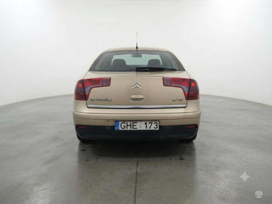 Dzeltens Citroen C5 2004 Klaipėda, ar dzinēja tilpumu 2.18 L un nobraukumu 361 tūkst. km par 650 €, foto 1 vietnē AUTOMOTO.COM.LV