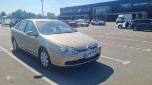 Dzeltens Citroen C5 2005 Panevēža, ar dzinēja tilpumu 2.00 L un nobraukumu 324 tūkst. km par 1500 €, foto  vietnē AUTOMOTO.COM.LV