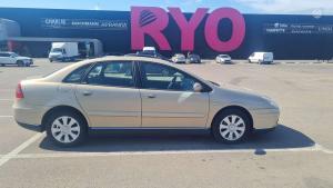 Yellow Citroen C5 2005 in Panevezys, with an engine capacity of 2.00 L and mileage of 324 thousand km for 1500 €, photo 5 on AUTOMOTO.COM.LV