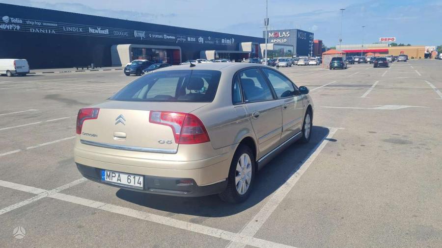Yellow Citroen C5 2005 in Panevezys, with an engine capacity of 2.00 L and mileage of 324 thousand km for 1500 €, photo 6 on AUTOMOTO.COM.LV