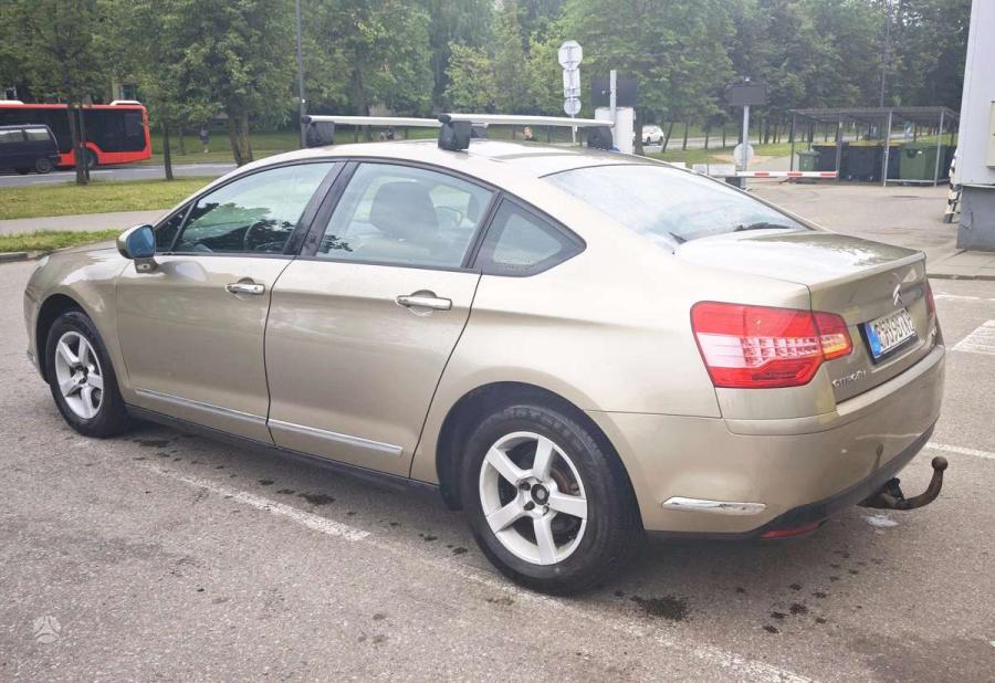 Dzeltens Citroen C5 2009 Kauņa, ar dzinēja tilpumu 1.56 L un nobraukumu 251 tūkst. km par 2499 €, foto 7 vietnē AUTOMOTO.COM.LV