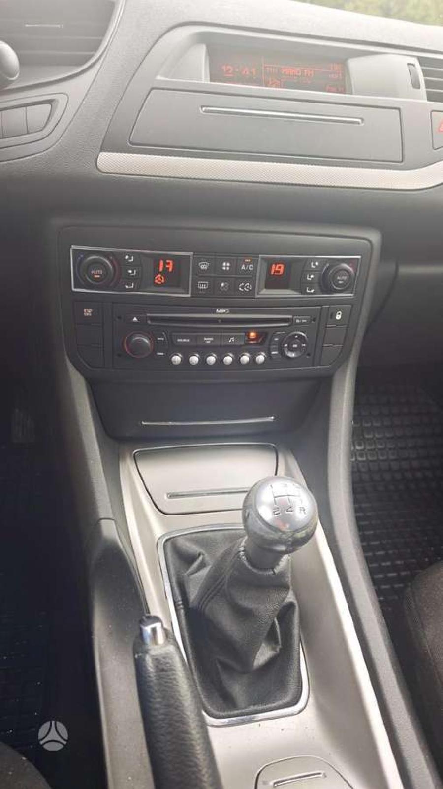Dzeltens Citroen C5 2009 Kauņa, ar dzinēja tilpumu 1.56 L un nobraukumu 251 tūkst. km par 2499 €, foto 10 vietnē AUTOMOTO.COM.LV