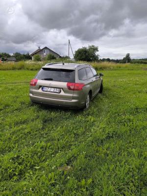 Yellow Citroen C5 2009 in Vilnius, with an engine capacity of 2.00 L and mileage of 376 thousand km for 1200 €, photo 7 on AUTOMOTO.COM.LV
